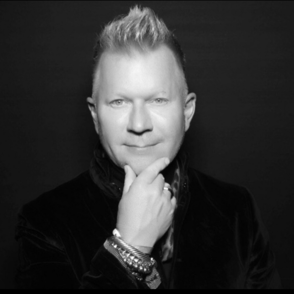 The "Extraordinarily You" Concept: Dressing to Reflect Your Unique Per ...